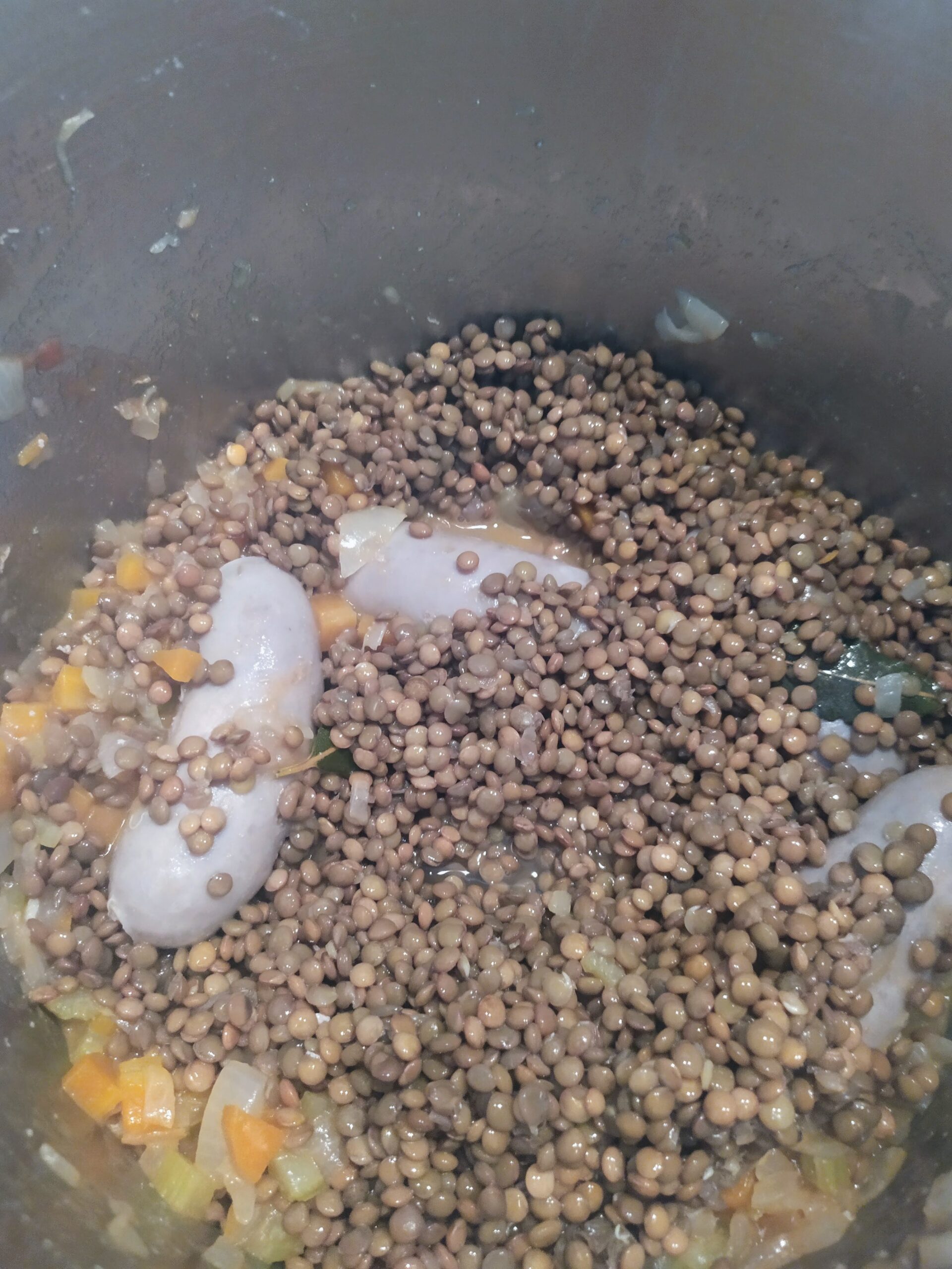 Sausage Lentils Recipe-Thjerëza Me Salçiçe | Family Cooking Recipes